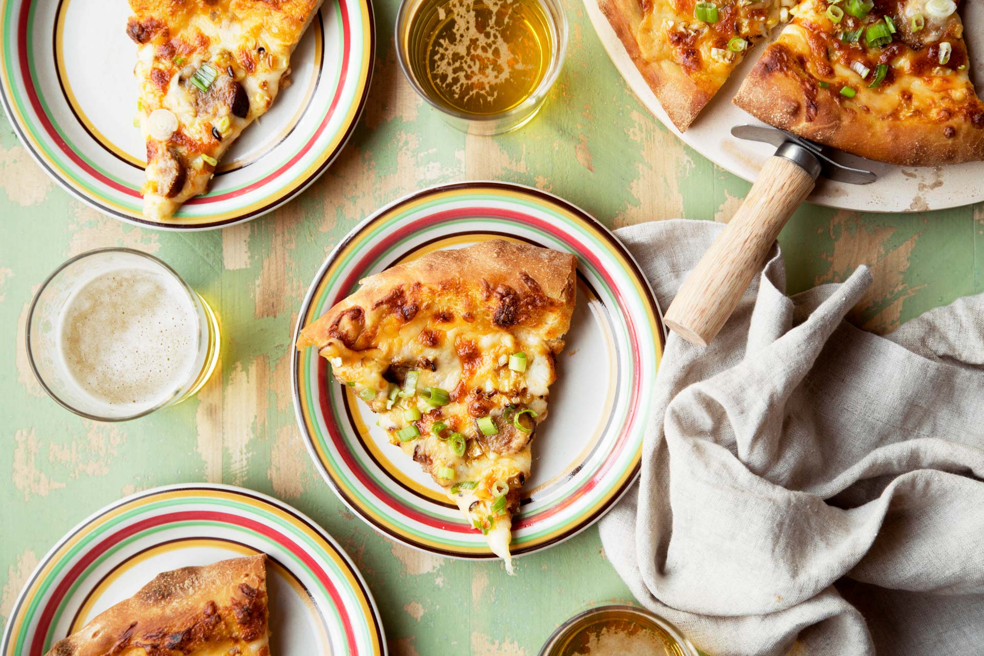 Beer Cheddar Bratwurst Pizza - Jonathan Melendez